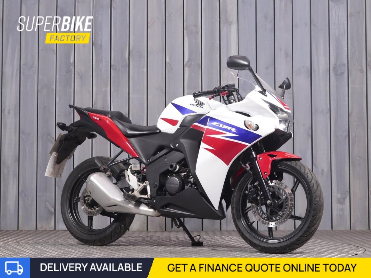2014 HONDA CBR125R WHITE with 7612 miles - Used Motorbikes Dealer: Cheshire & Donington Park ...