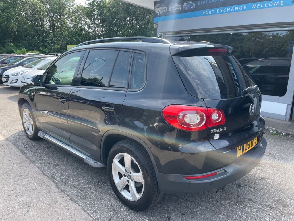 Volkswagen Tiguan 2.0 TDI Escape Suv 5dr Diesel Auto 4WD Euro 4 (140 Ps)