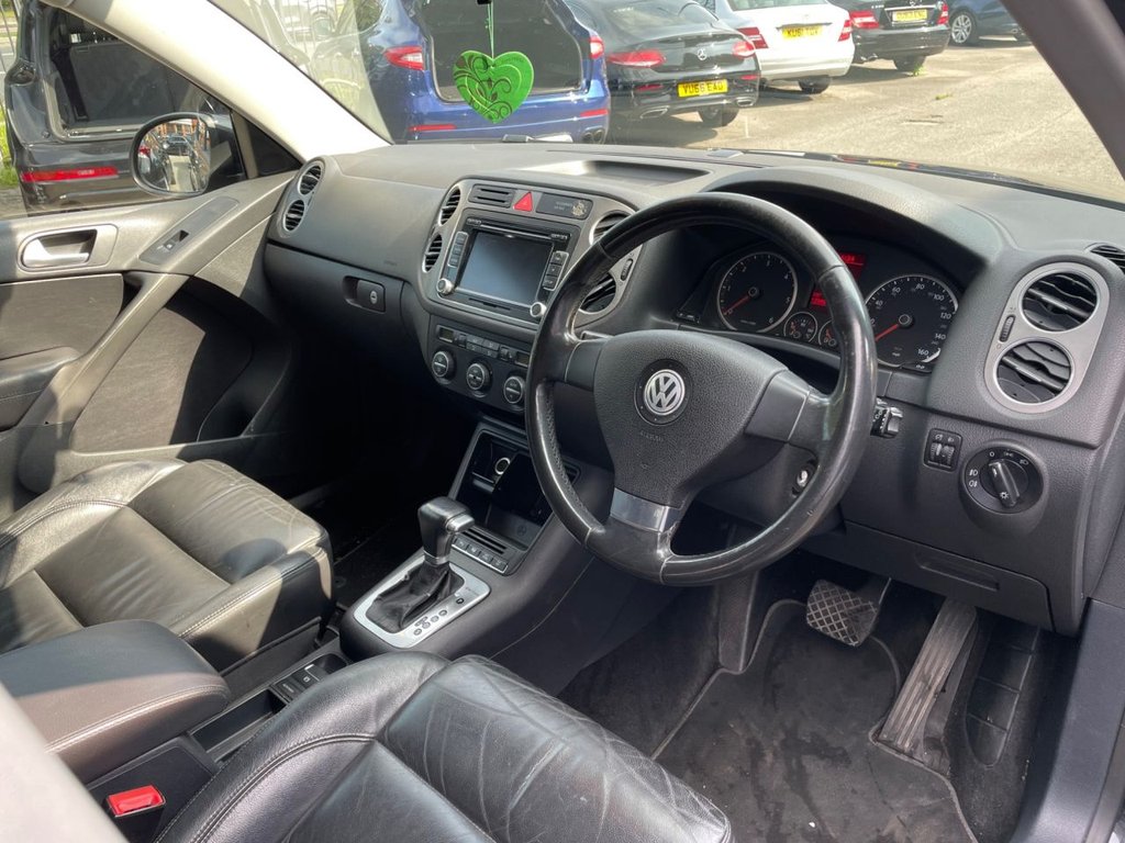 Volkswagen Tiguan 2.0 TDI Escape Suv 5dr Diesel Auto 4WD Euro 4 (140 Ps)