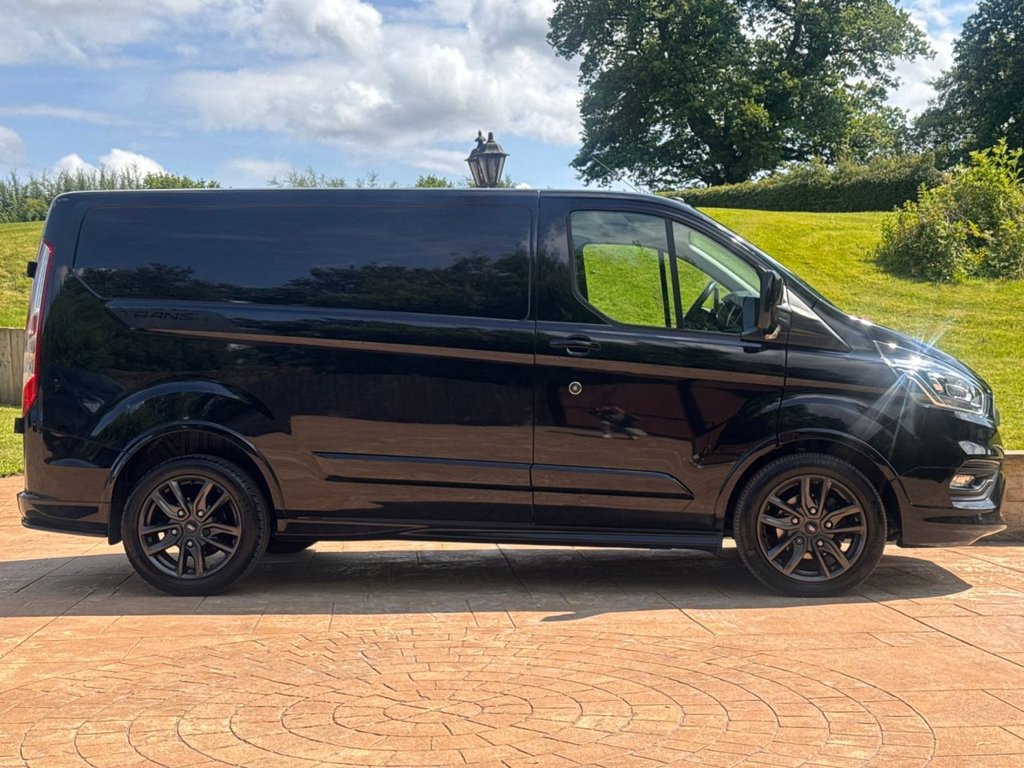 Ford Transit Custom 2.0 290 Ecoblue Sport Panel Van 5dr Diesel Auto L1 ...
