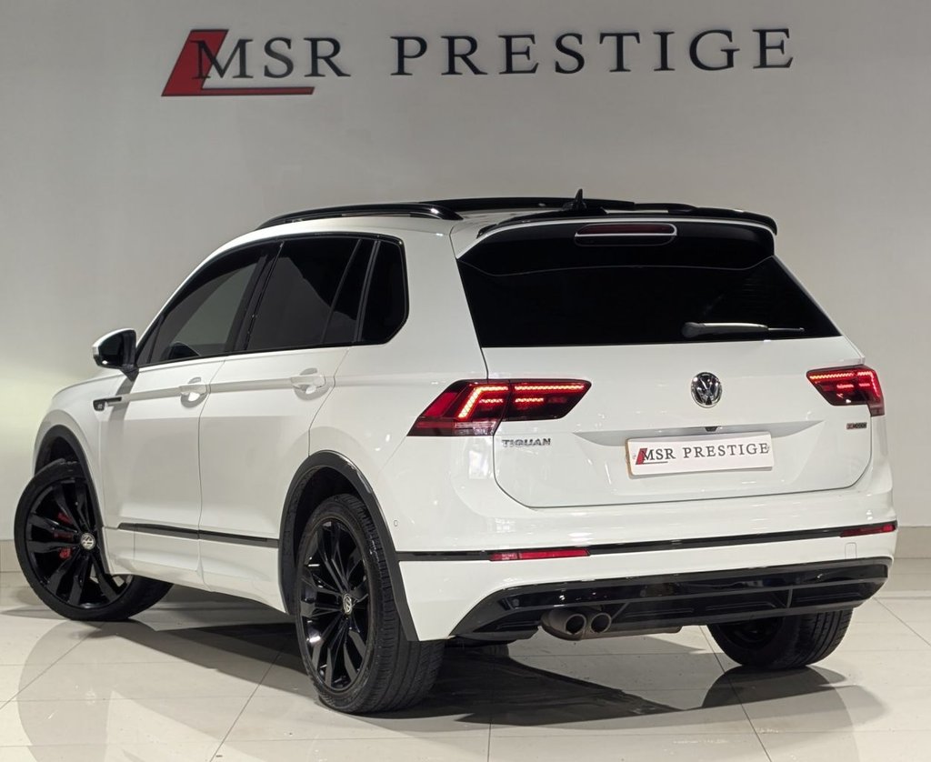Volkswagen Tiguan 2.0 TDI R-Line Tech Suv 5dr Diesel DSg 4motion Euro 6 ...