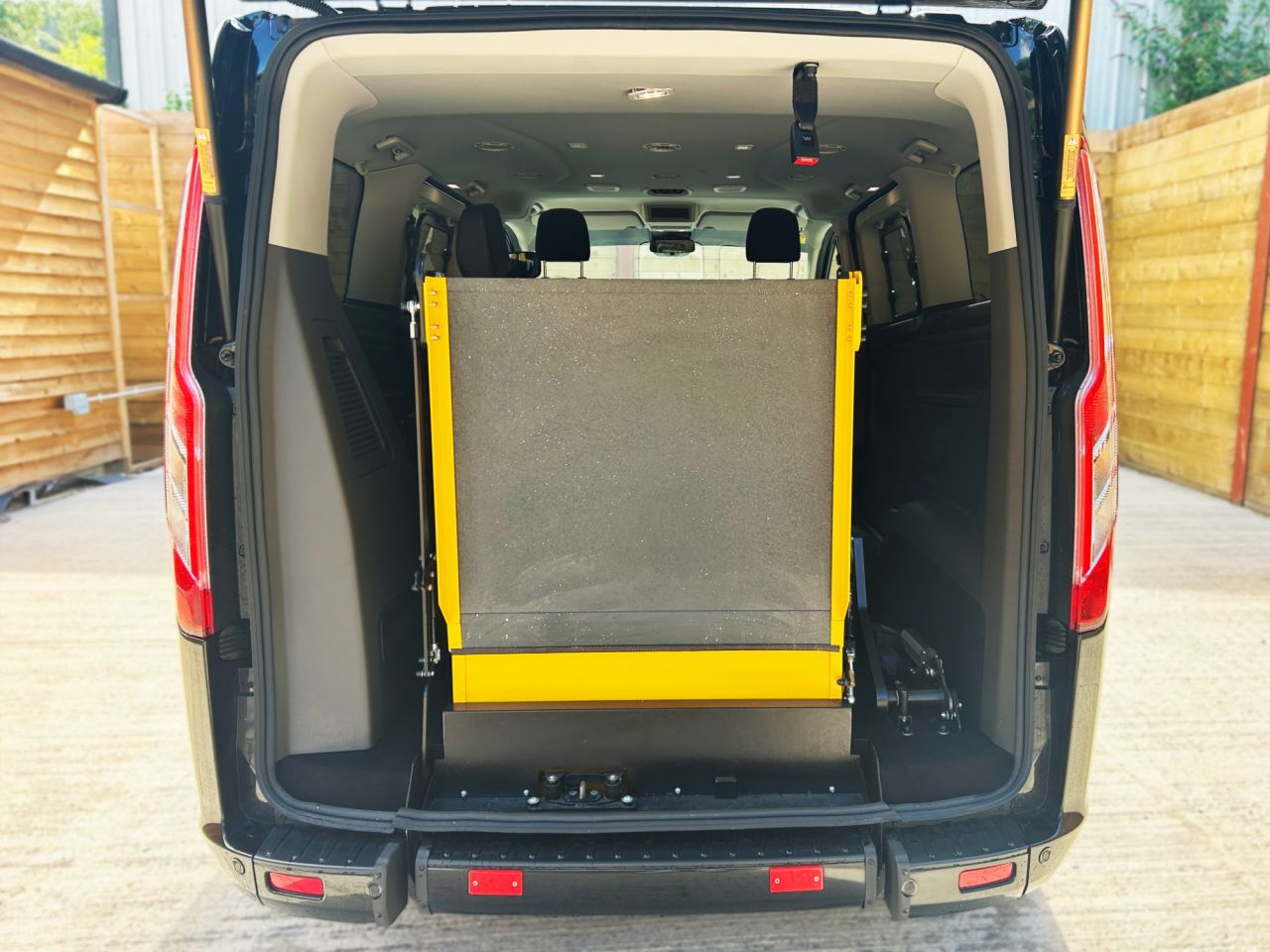 Ford Tourneo Custom Drive From Wheelchair Accessible Disabled Access ...