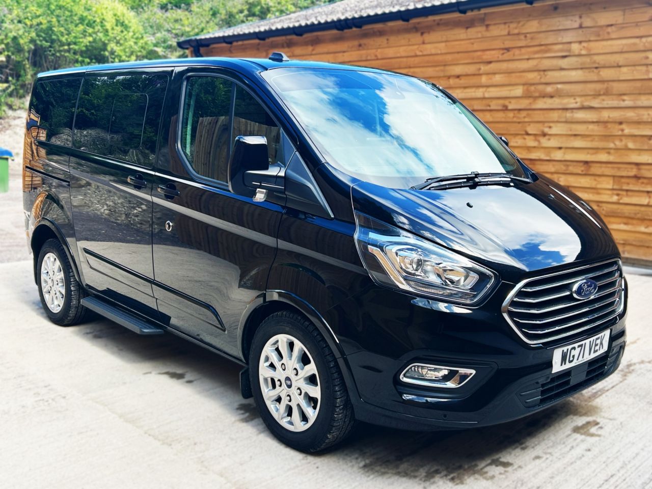 Ford Tourneo Custom Drive From Wheelchair Accessible Disabled Access ...