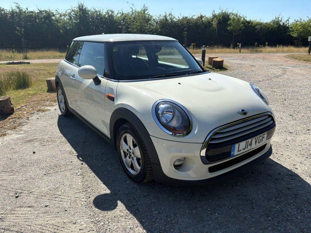 2014 MINI Hatch 1.5 Cooper Auto Euro 6 (s/S) 3dr