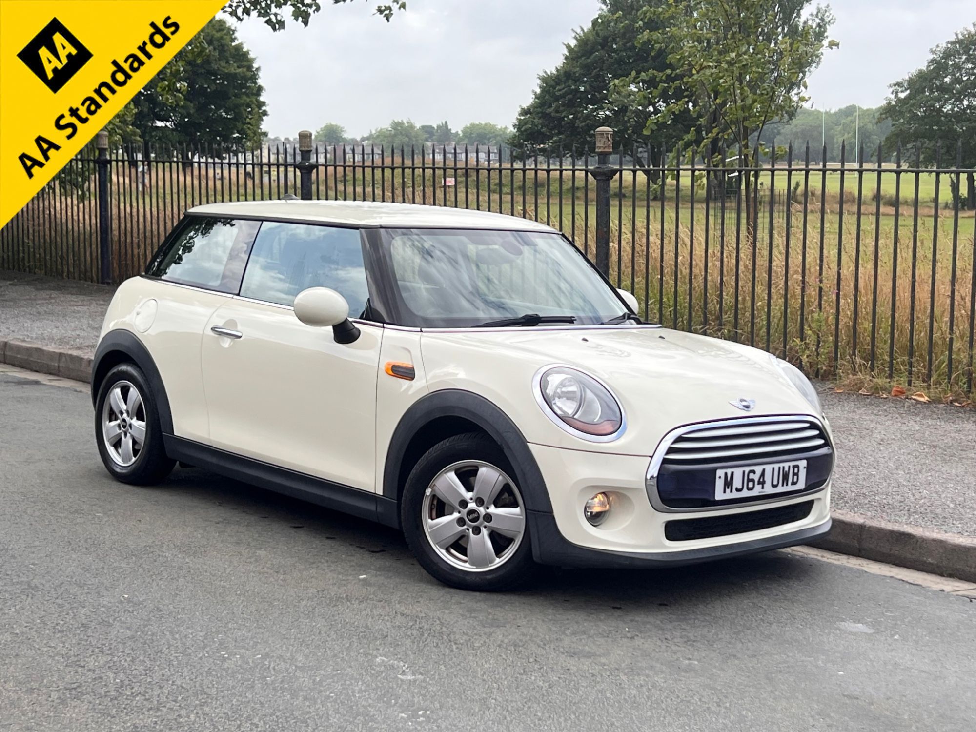 MINI Hatch 1.5 Cooper D Hatchback 3dr Diesel Manual Euro 6 (s/S) (116 Ps)