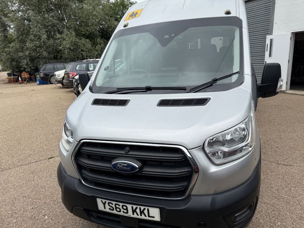 Ford Transit 2.0 460 Ecoblue Trend MINIbus L4 H3 Euro 6 (17 Seat ) 170 PS
