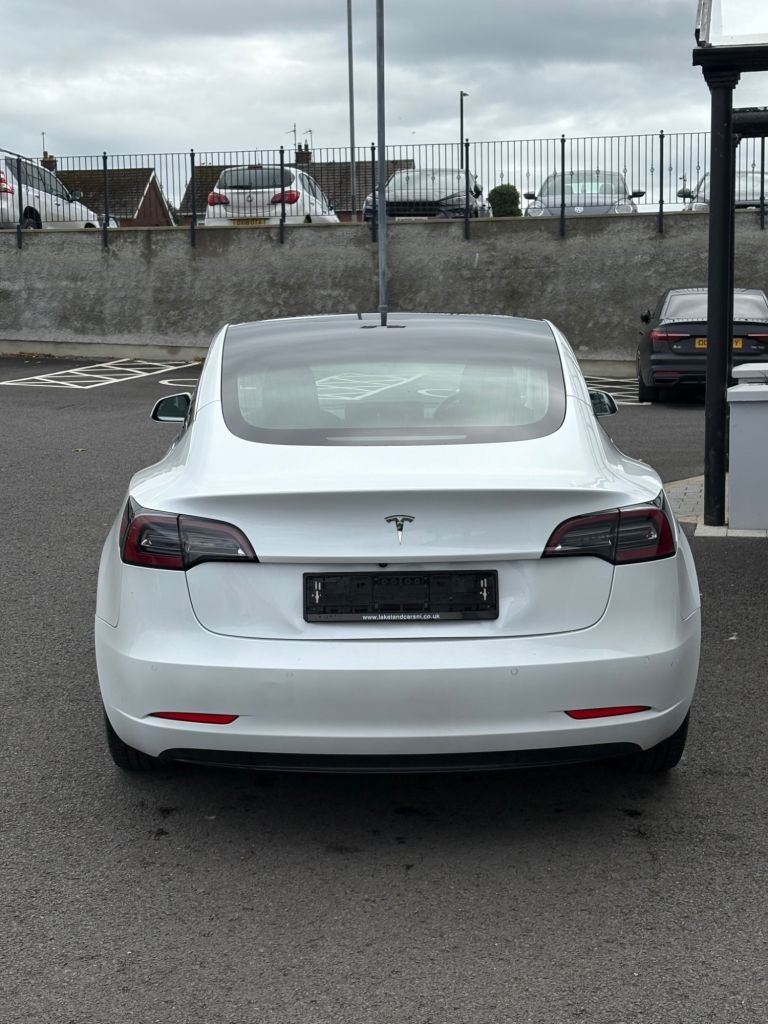 Tesla Model 3 Standard Range Plus Saloon 4dr Electric Auto Rwd (241 BHP)