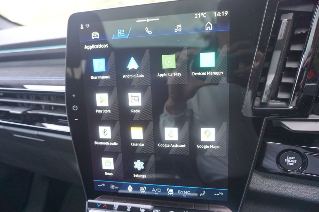 Renault Austral 1.2 E-Tech Iconic Esprit Alpine Suv Top Luxury Spec ...