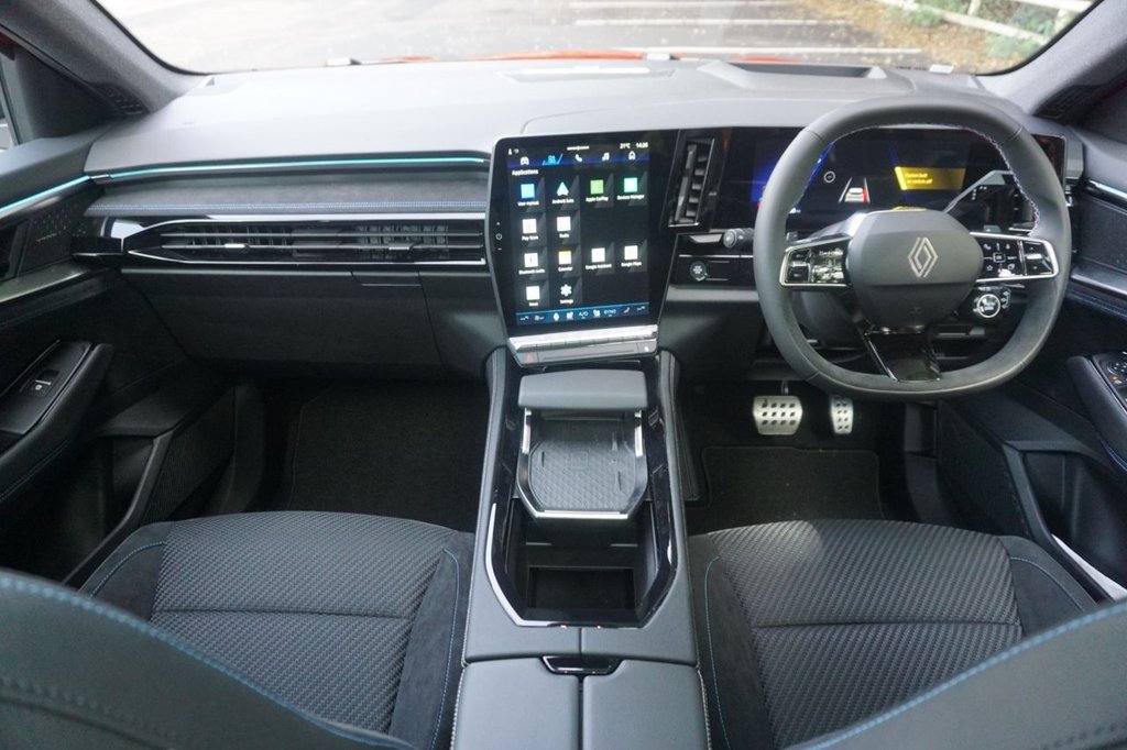 Renault Austral 1.2 E-Tech Iconic Esprit Alpine Suv Top Luxury Spec ...