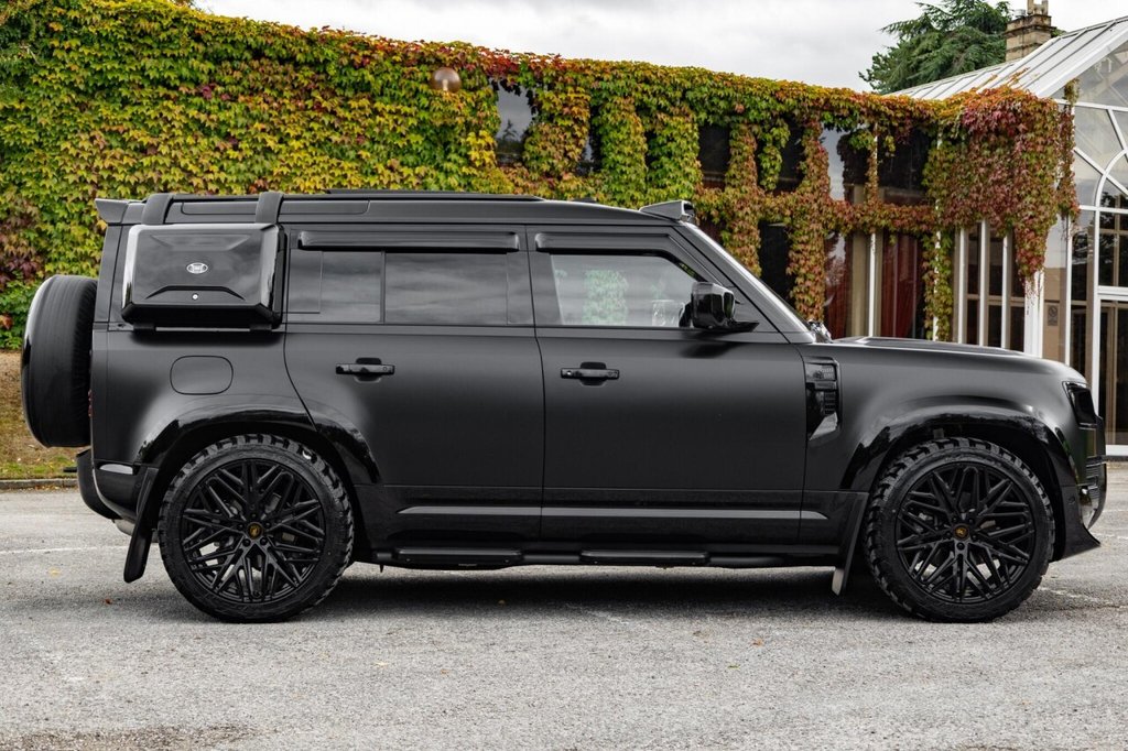 Land Rover Defender 110 3.0 D250 Mhev X-Dynamic SE Auto 4WD Euro 6 (s/S ...