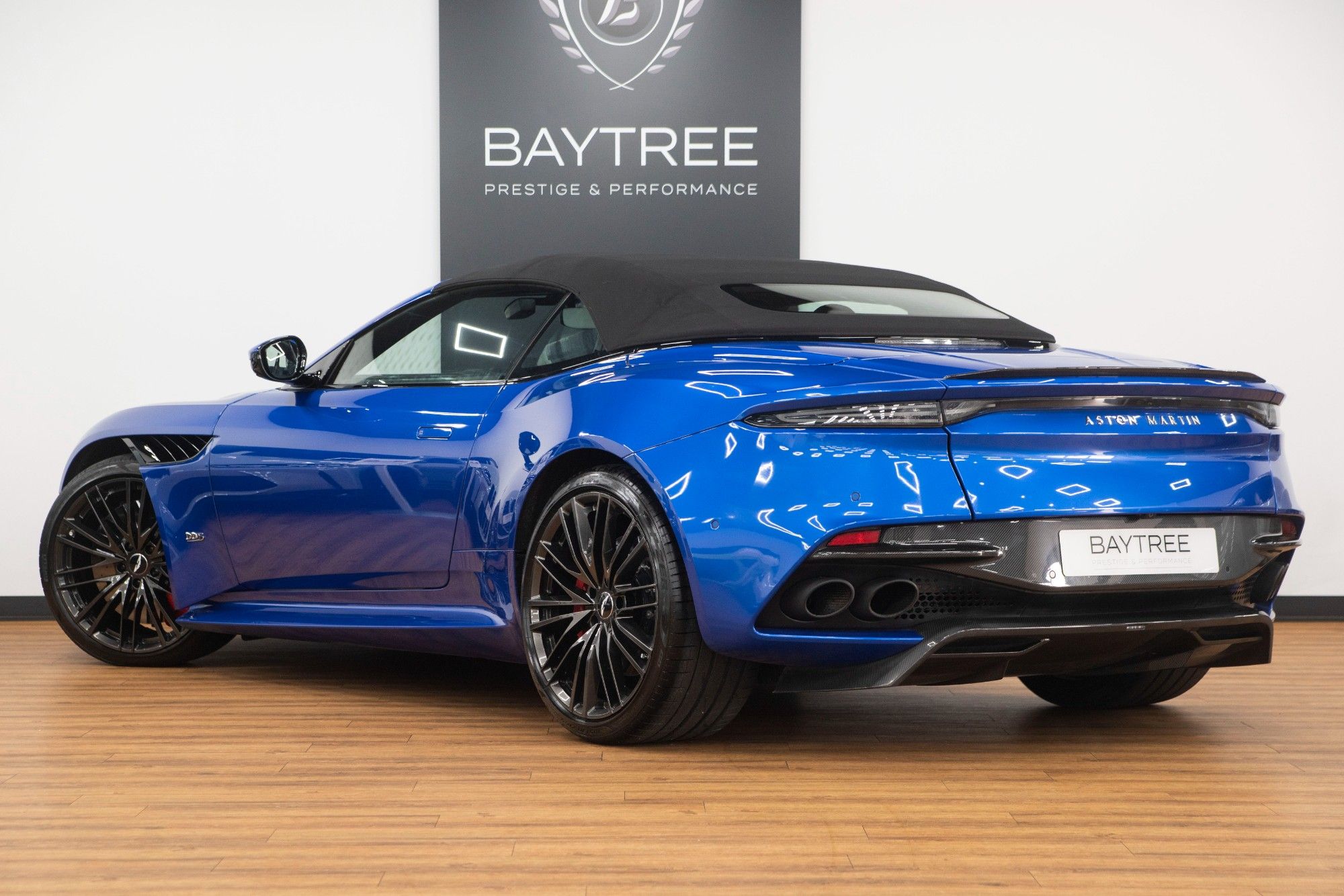 Aston Martin Dbs 5.2 V12 Biturbo Superleggera Volante