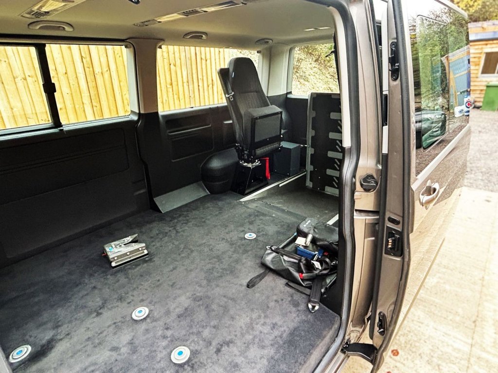 Volkswagen Caravelle Lwb Auto Passenger UP Front Wheelchair Accessible ...