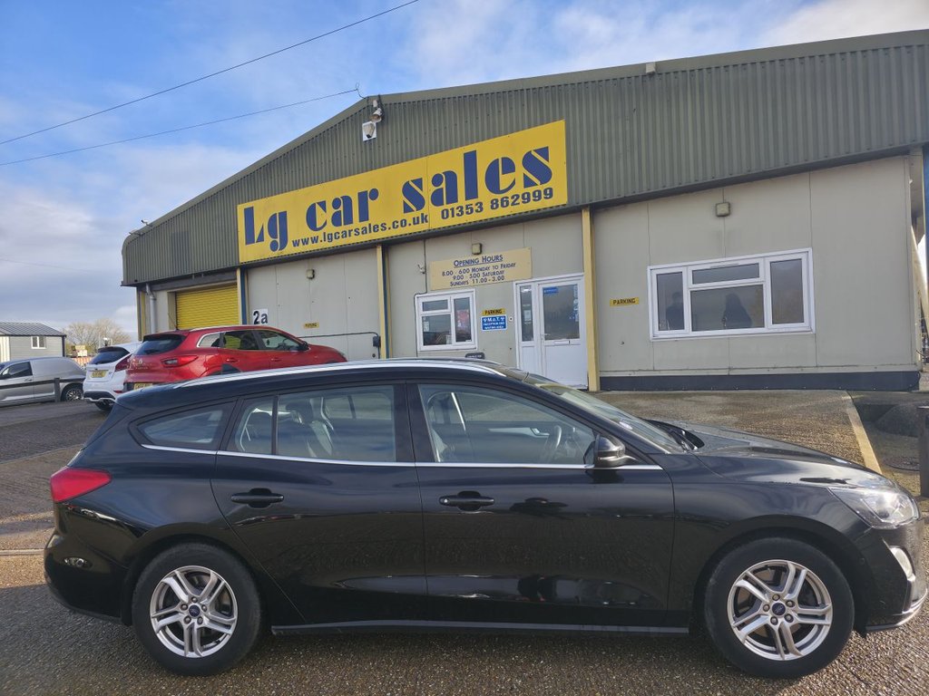 Ford Focus 1.0t Ecoboost Zetec Estate 5dr Petrol Manual Euro 6 (s/S ...