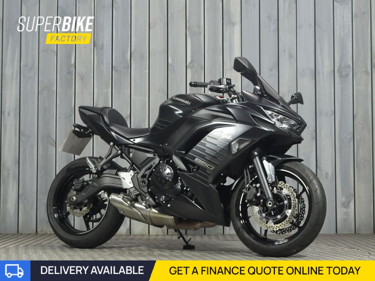 2025 KAWASAKI NINJA 650 - 902 miles | Superbike Factory