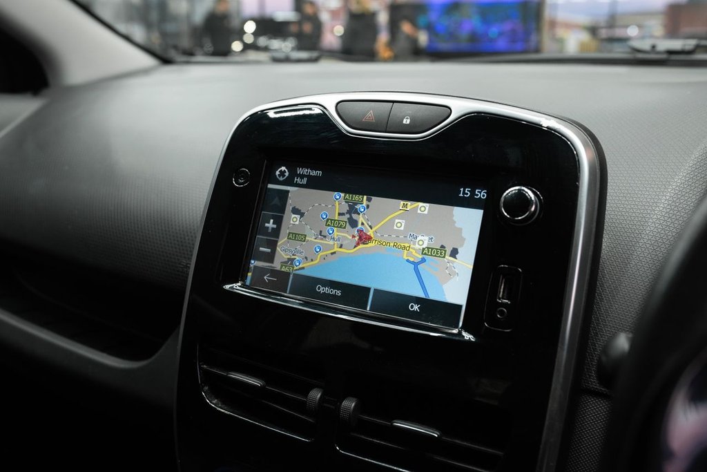 Renault Clio 1.2 16v Dynamique Nav Hatchback 5dr Petrol Manual Euro 6 ...