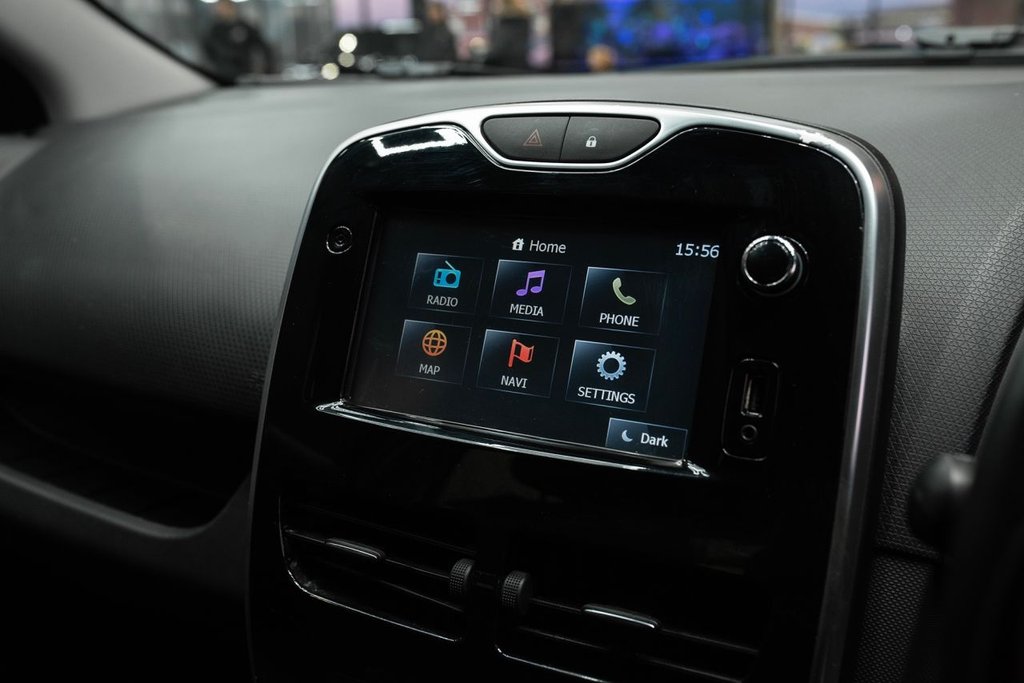 Renault Clio 1.2 16v Dynamique Nav Hatchback 5dr Petrol Manual Euro 6 ...