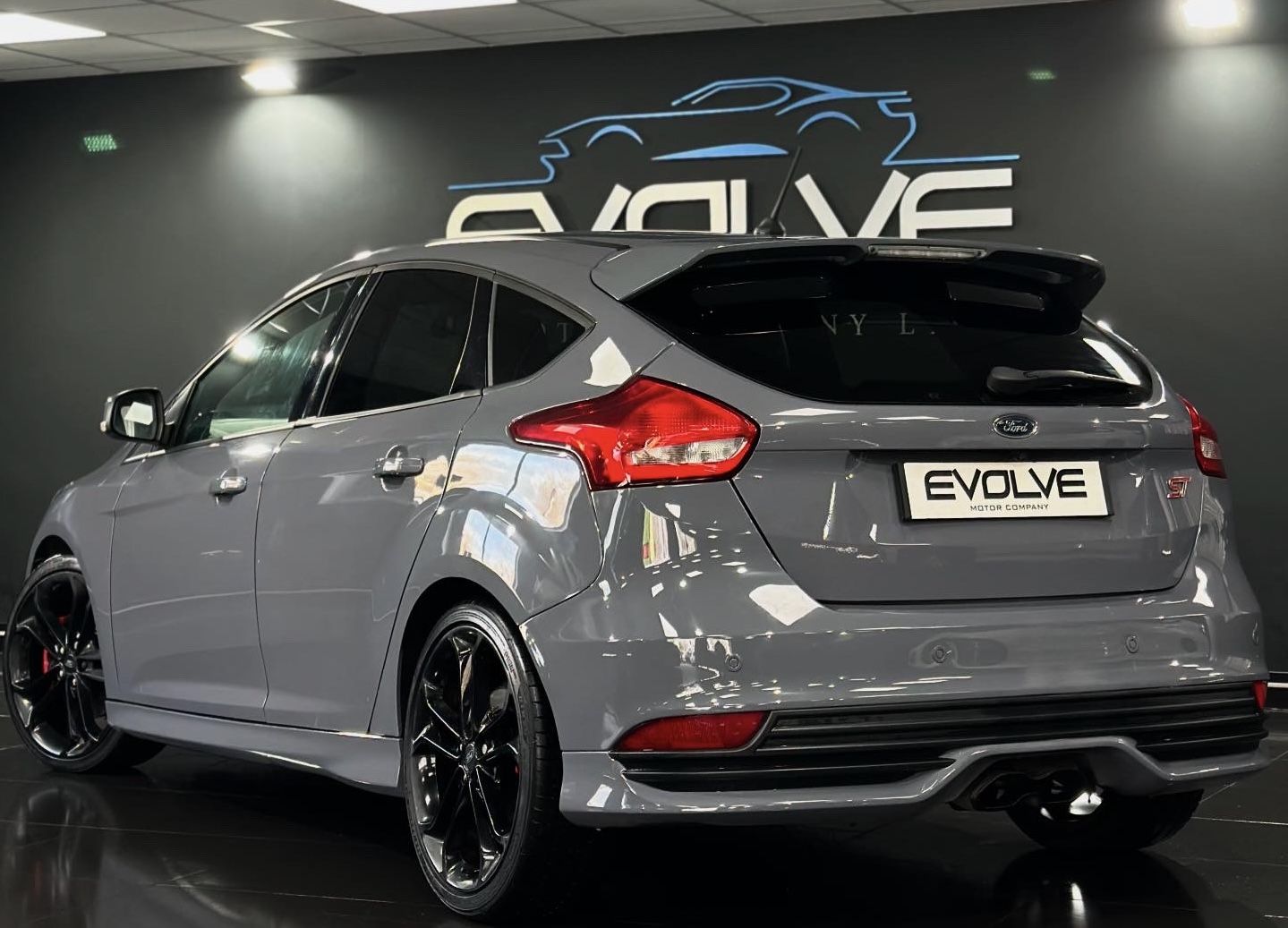 Ford Focus 2.0t Ecoboost St-3 Hatchback 5dr Petrol Manual Euro 6 (s/S ...