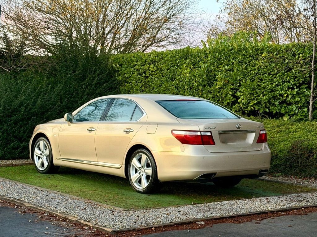 2006 Lexus LS 460 4.6se L 4D Auto 376 BHP £5,495
