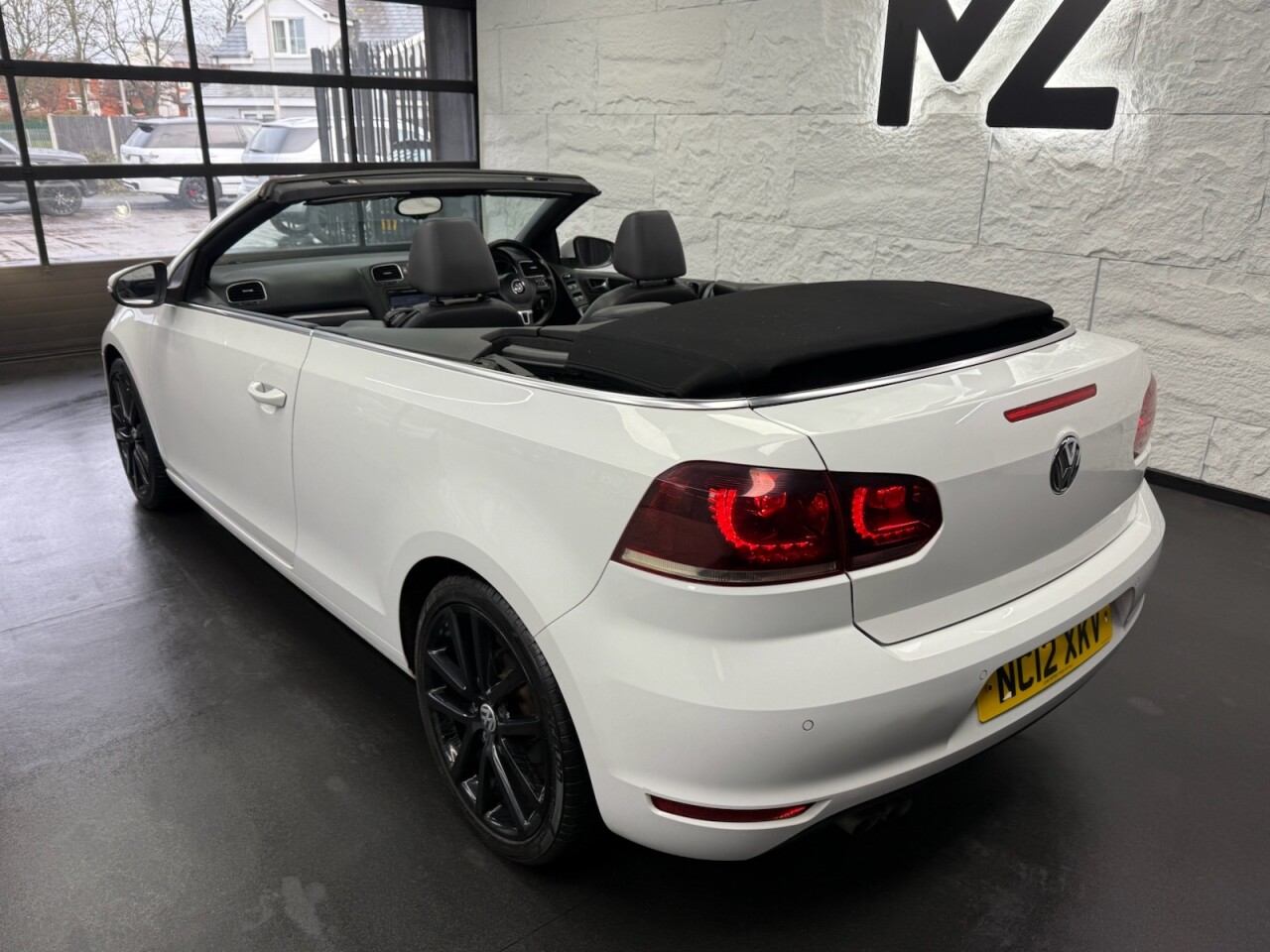 Volkswagen Golf 2.0 TDI Bluemotion Tech GT Cabriolet 2dr Diesel DSg ...