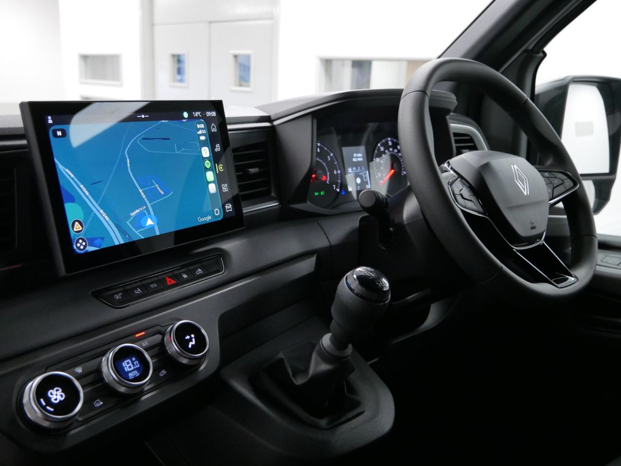 Renault Master 35 2.0 Bluedci 130 BHP L2 Medium Red Edition