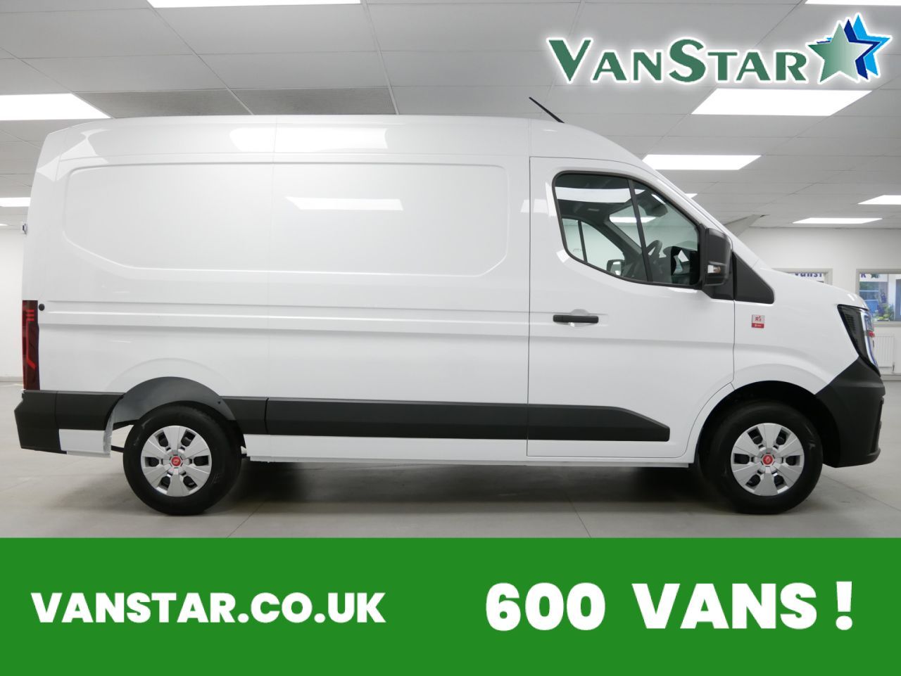 Renault Master 35 2.0 Bluedci 130 BHP L2 Medium Red Edition