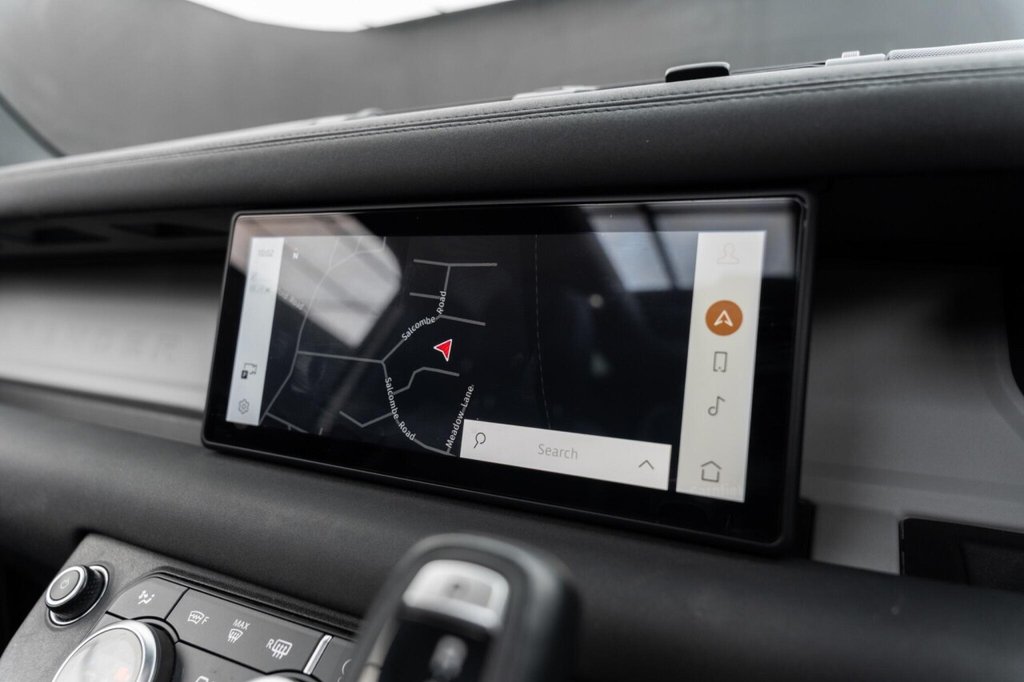 Land Rover Defender 90 3.0 D250 Mhev First Edition Auto 4WD Euro 6 (s/S ...