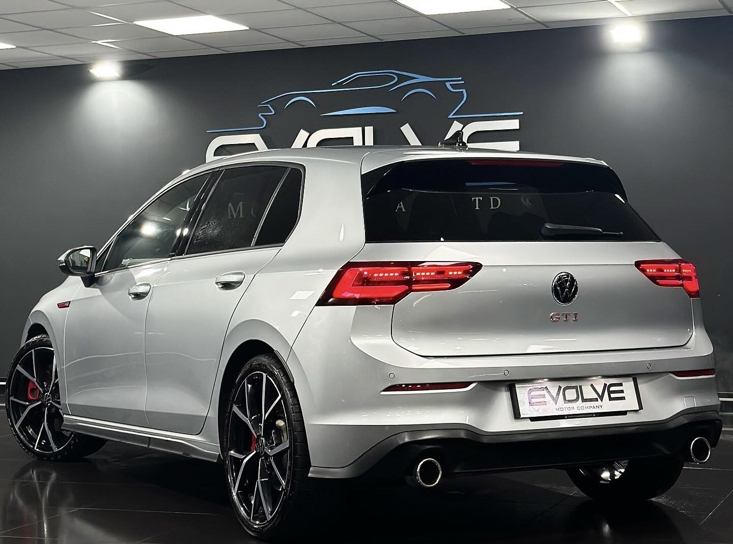 Volkswagen Golf 2.0 TSI GTI Hatchback 5dr Petrol DSg Euro 6 (s/S) (245 Ps)