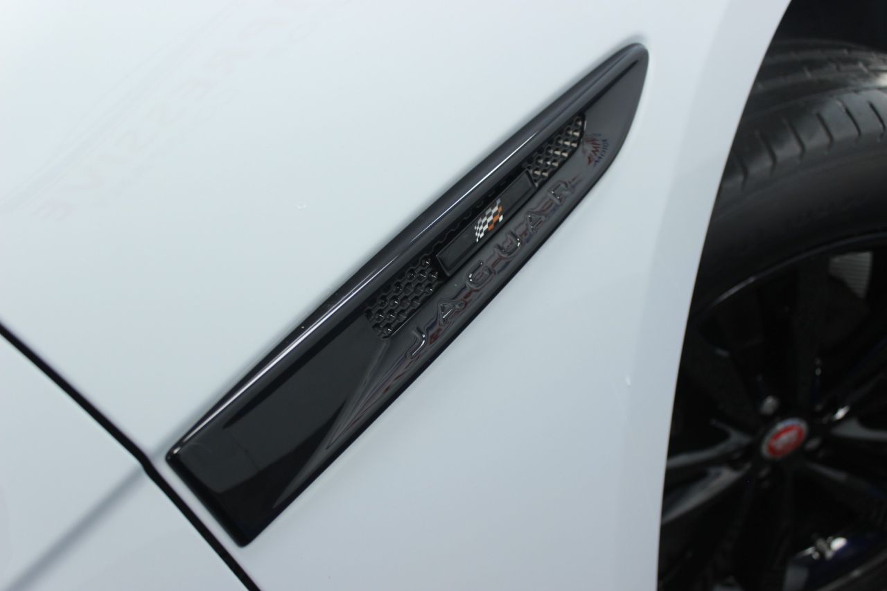 2020 70 JAGUAR F-PACE 2.0 D180 Chequered Flag SUV 5dr Diesel Auto AWD ...