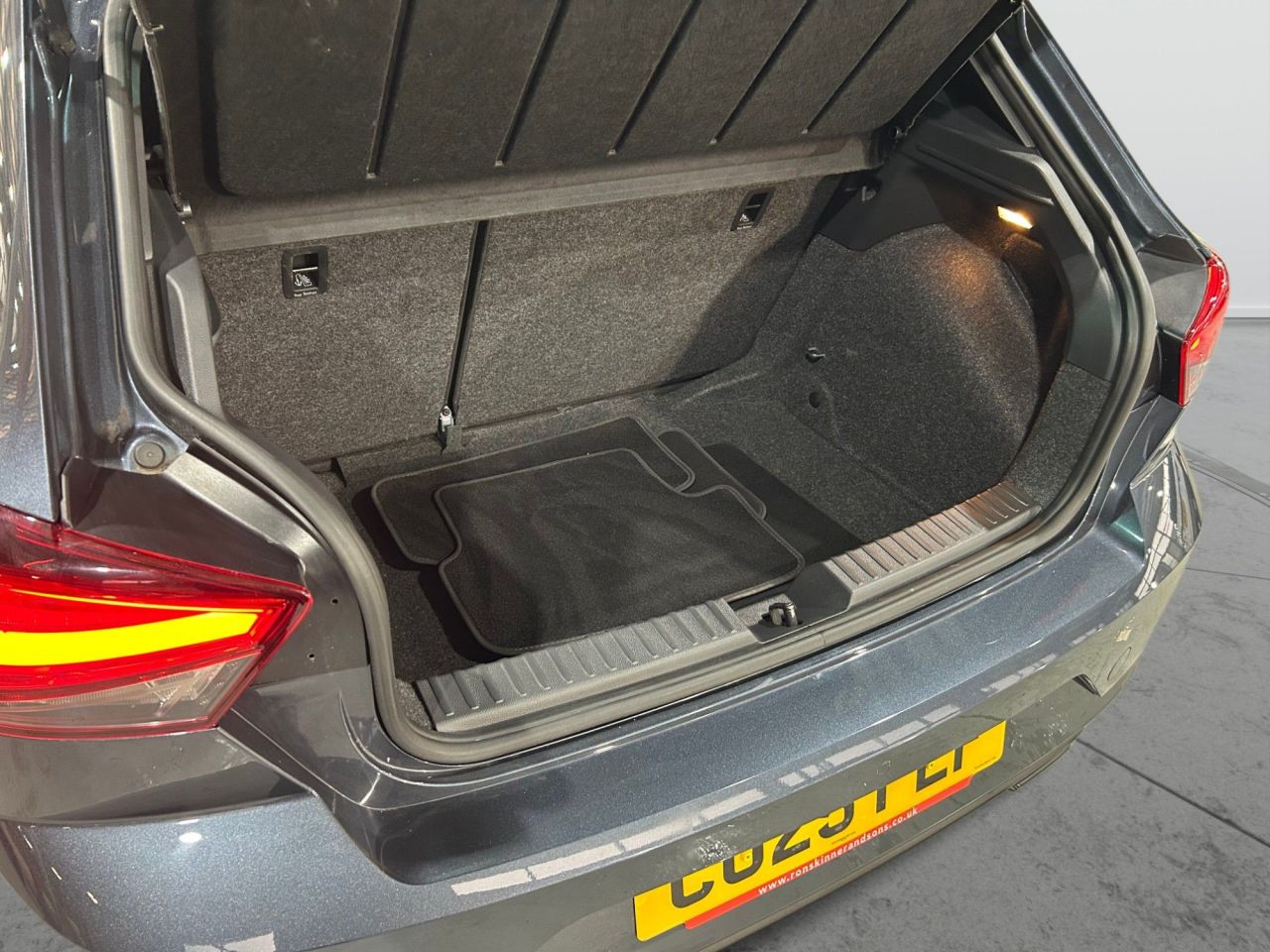 2025 25 SEAT IBIZA 1.0 TSI FR Hatchback 5dr Petrol Manual Euro 6 (s/s ...