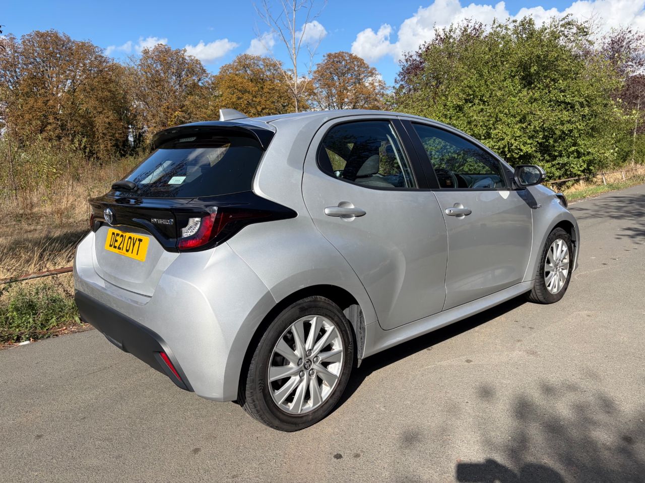 Toyota Yaris 1.5 Vvt-H Icon Hatchback 5dr Petrol Hybrid E-Cvt Euro 6 (s ...