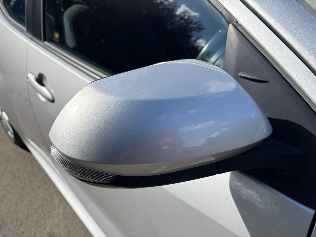 Toyota Yaris 1.5 Vvt-H Icon Hatchback 5dr Petrol Hybrid E-Cvt Euro 6 (s ...